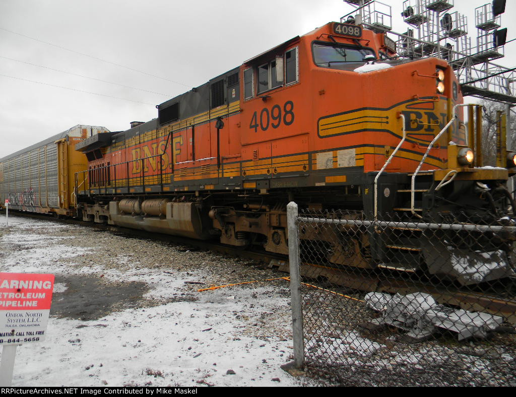 BNSF 4098